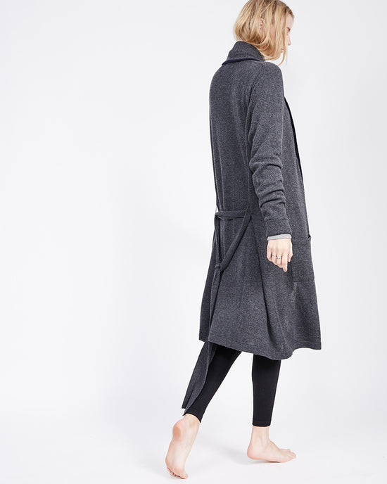 Unisex Robe – Quinn